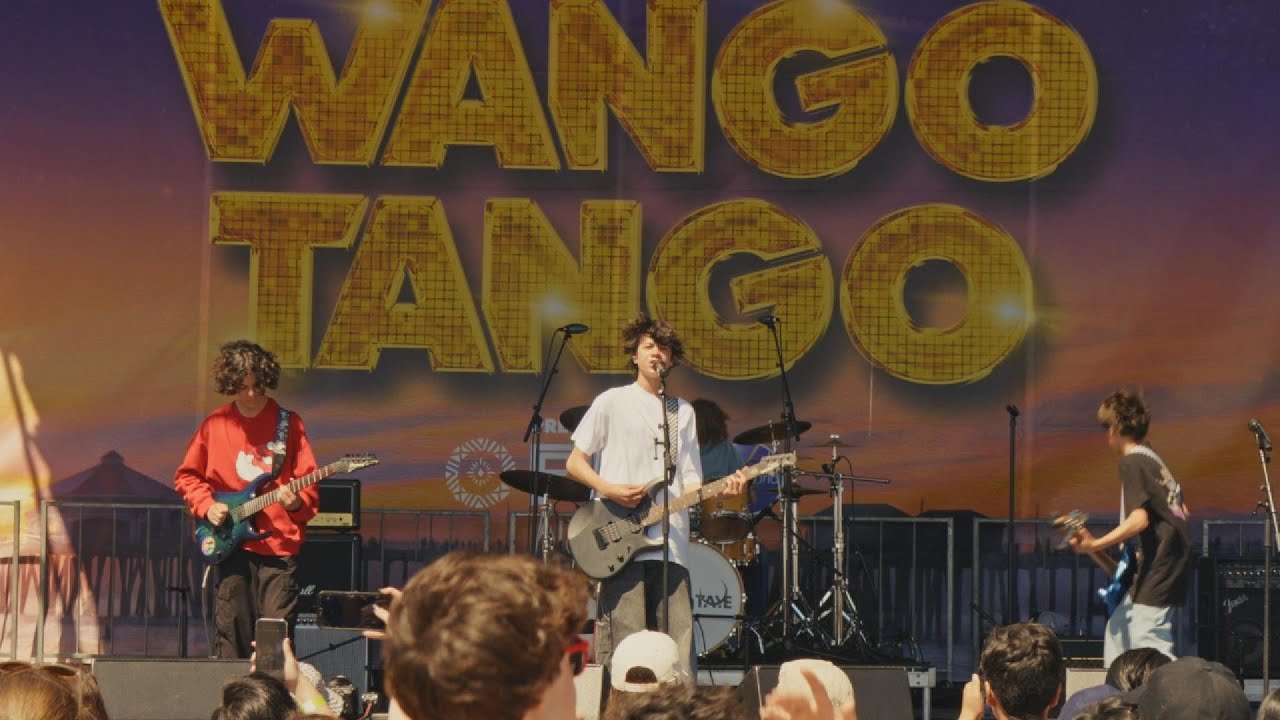 TRUEBLOOD - Yellow (Live at Wango Tango) - YouTube