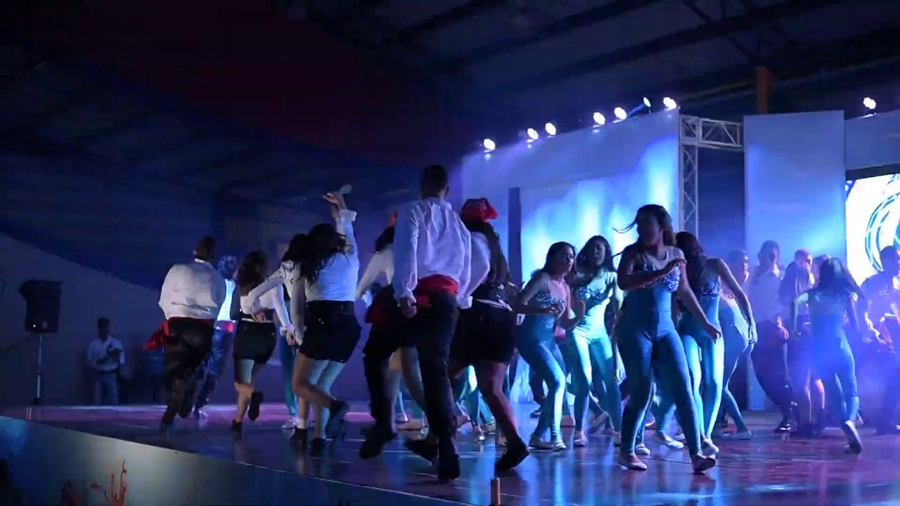 Preview| Lanzamiento Colegio Dominicano 2018: Promoción SCHATZ - YouTube