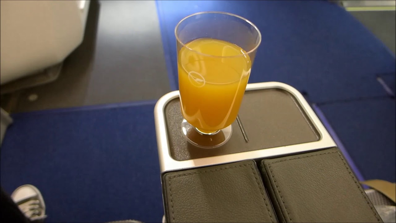 Lufthansa Premium Economy HKG-FRA (LH797) - YouTube