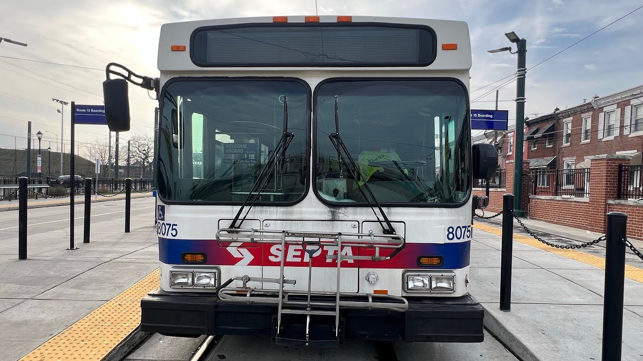 SEPTA 2005 New Flyer D40LF #8075 On Route 15! - YouTube