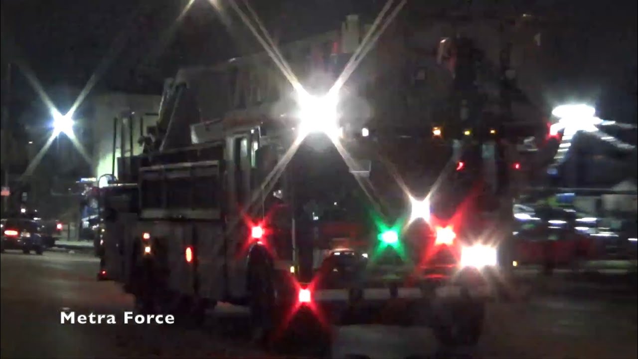 Chicago Fire Dept Tower Ladder 23 (Spare) Responding - YouTube