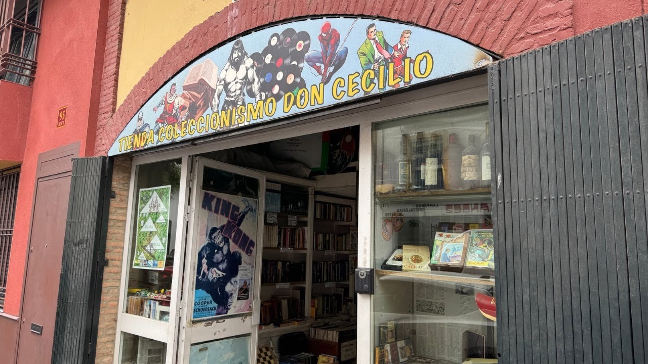 Visito la Tienda Coleccionismo Don Cecilio en Triana, Sevilla - YouTube