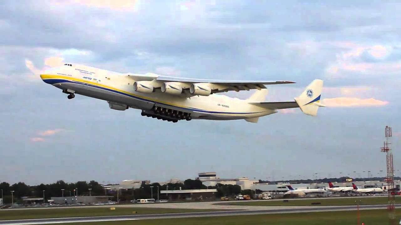AN-225 Taking-Off - YouTube