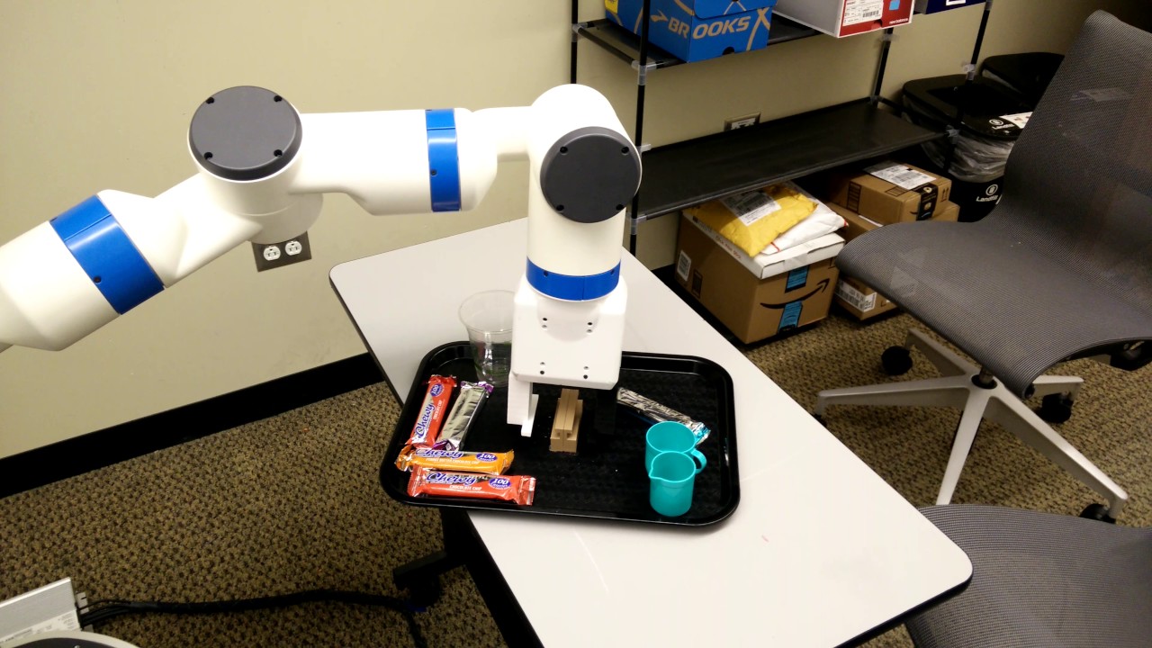 Grabbing a tray with a Robot - YouTube