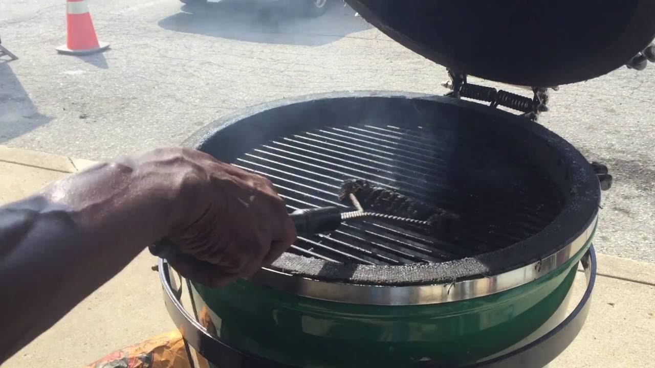 Holland Grill Demo Pt. 3 (ribs on the grill dome) - YouTube