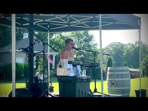 Kari Smith sings “A Change is Gonna Come” - YouTube