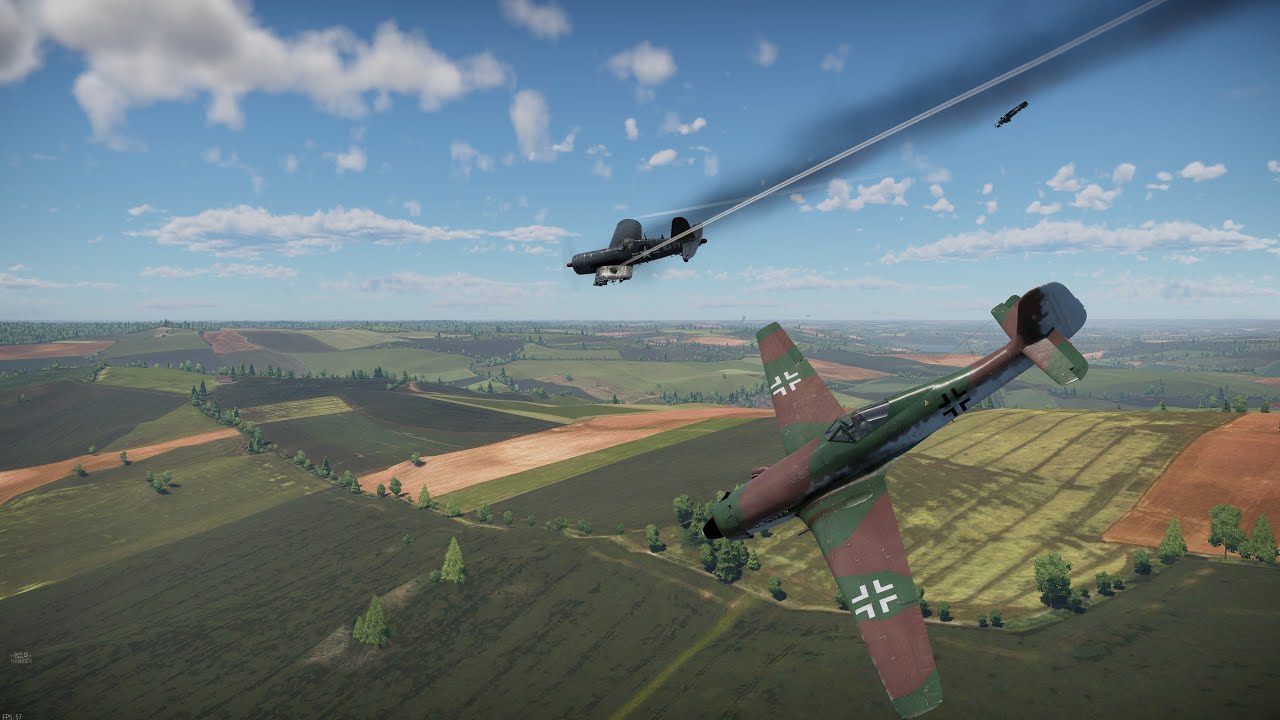 War Thunder Air Sim: Ta 152 H-1 Tail Chase With A Corsair And Mustang ...