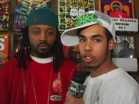C RAYZ WALZ FREESTYLES ENTIRE INTERVIEW...AMAZING - YouTube