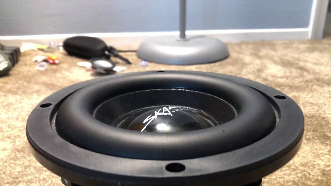 Skar audio evl-65 bass test - YouTube