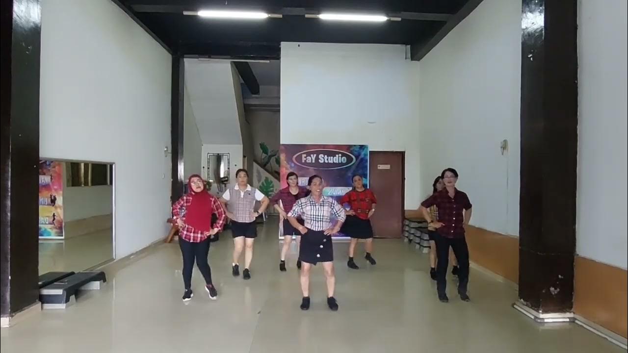 Gembala Sapi - Line Dance || Choreo : Rossana HB (INA) || Demo: Momsky Dance Lovers - YouTube