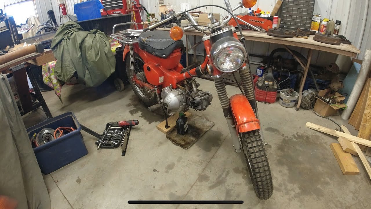 Honda CT90 Engine rebuild (Honda Trail Part 1) - YouTube