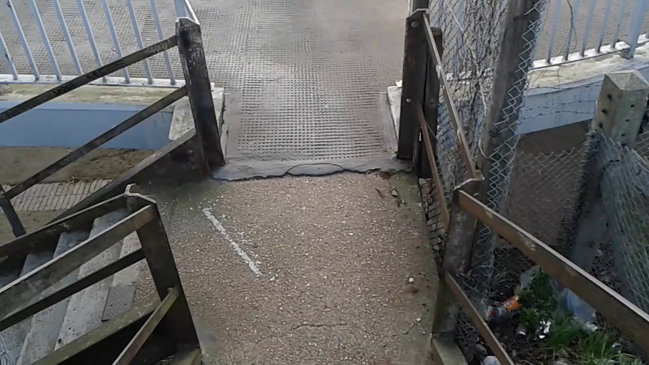 Railway foot crossing Fairthorn Road SE7 (Part 2) - A London Blog - YouTube