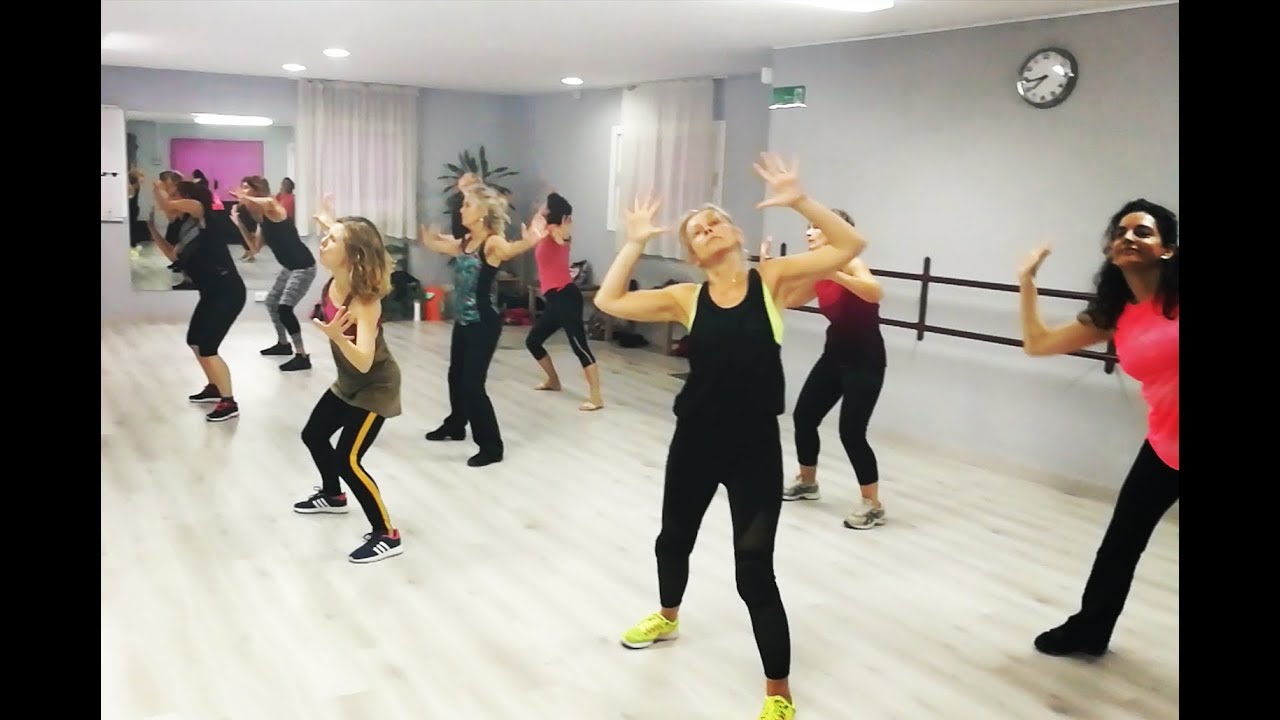 Sunflower, Post Malone - Modern Dance In Sotogrande - YouTube