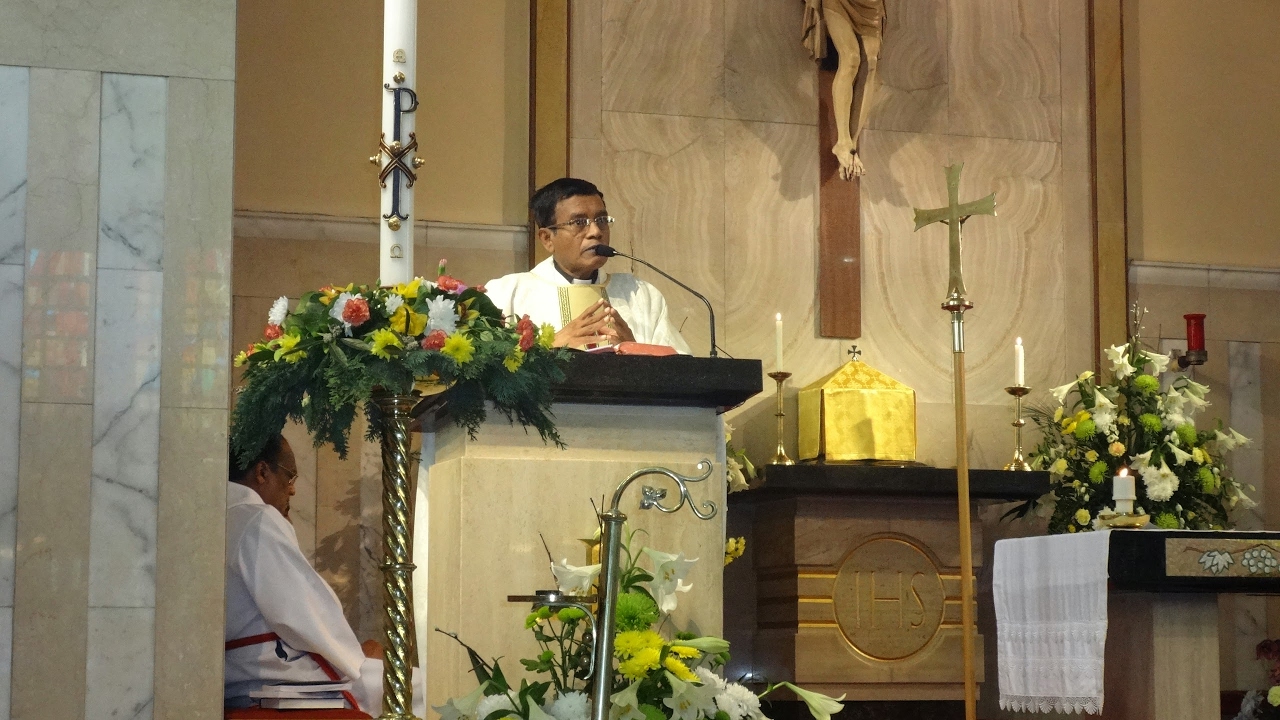 Rev.Fr.Stanley Peiris - Healing Service 06-04-2019 - YouTube