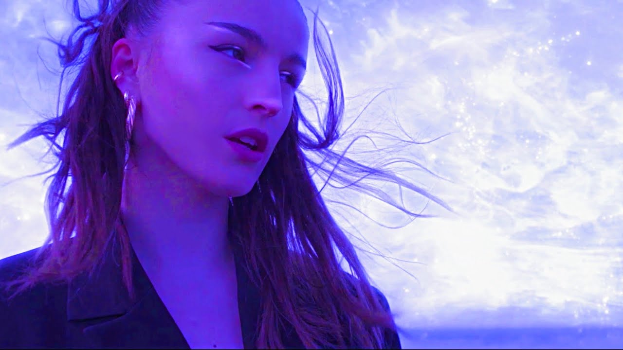 Jet Fuel - Mac Miller (cover) by Lou Rose - YouTube