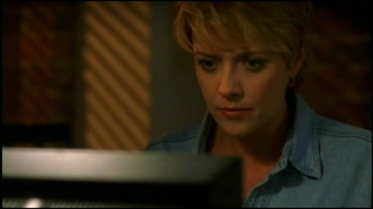 Amanda Tapping The Void