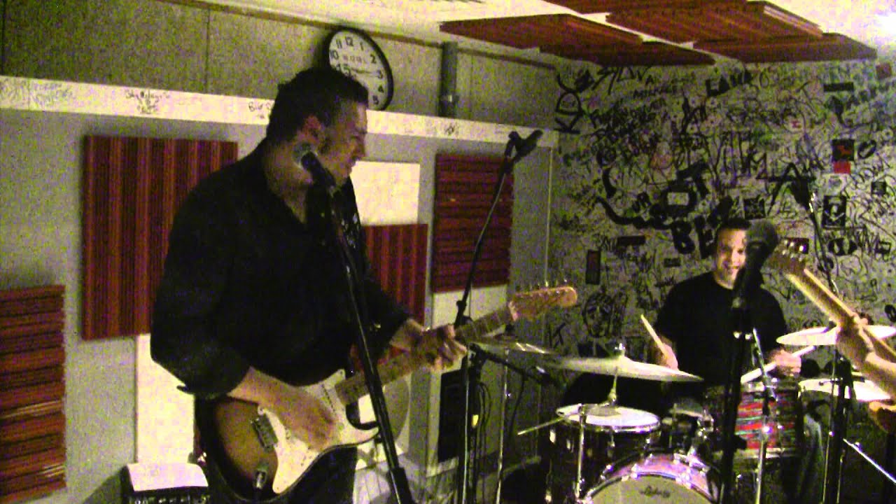 Roberto Morbioli of Morblus - Tribute to Ronnie Earl - YouTube