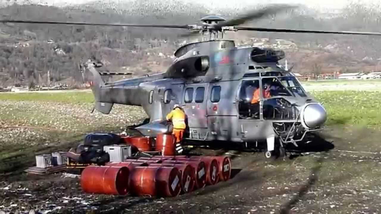 Super Puma SAF Hélicoptères - YouTube