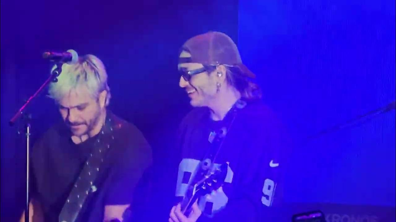 Intoxicarme - Airbag (Live en México, 2024) - YouTube