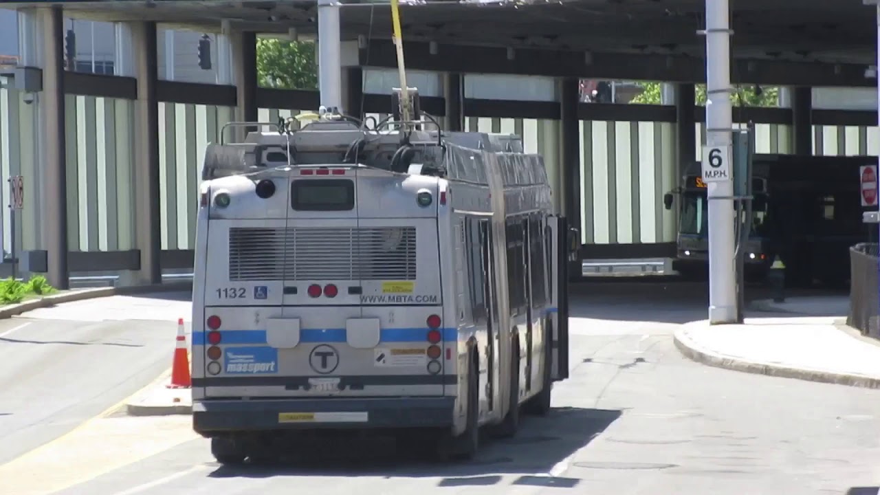 One Smokey silver line! Bus fanning at silver line way! - YouTube