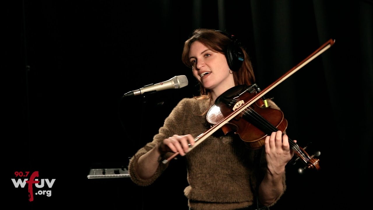 Katie Gavin - "Inconsolable" (Live at WFUV) - YouTube