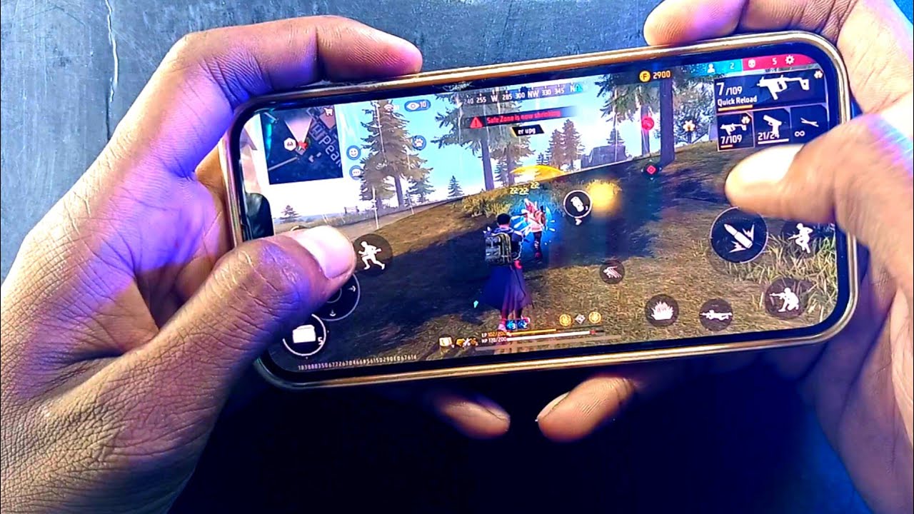 IPHONE 13 😈|| SOLO VS SQUAD|| HEAD SHOT GAME PLAY VIDEO 🔥..... - YouTube