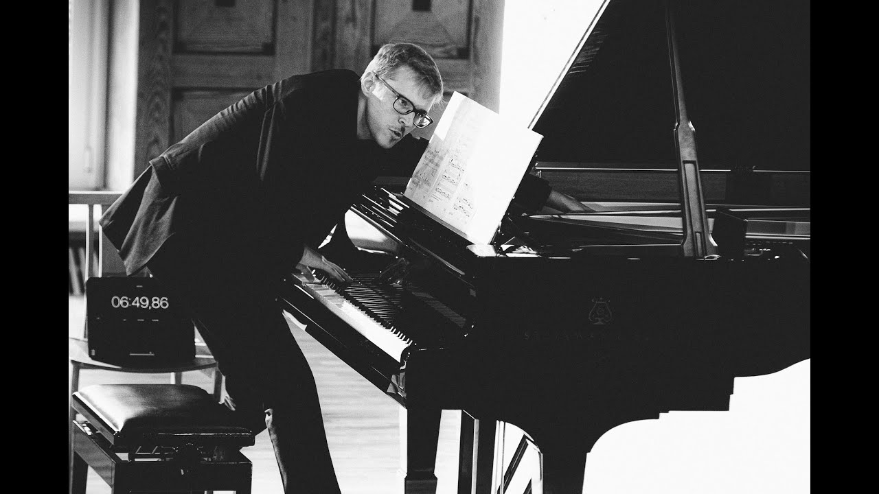 Neuwirth - Incidendo/Fluido (Jan Satler) - YouTube