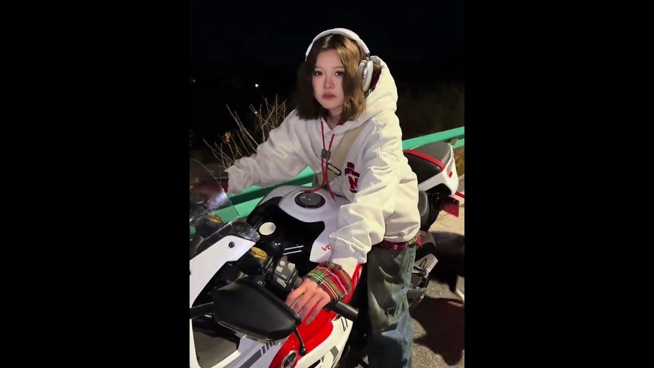 Cover your ears and steal the bell# Wuji rr660 - YouTube