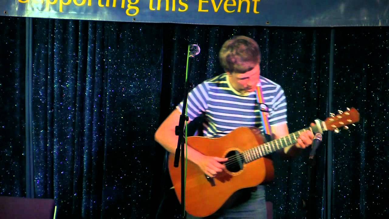 James Findlay - When A Man's In Love - YouTube