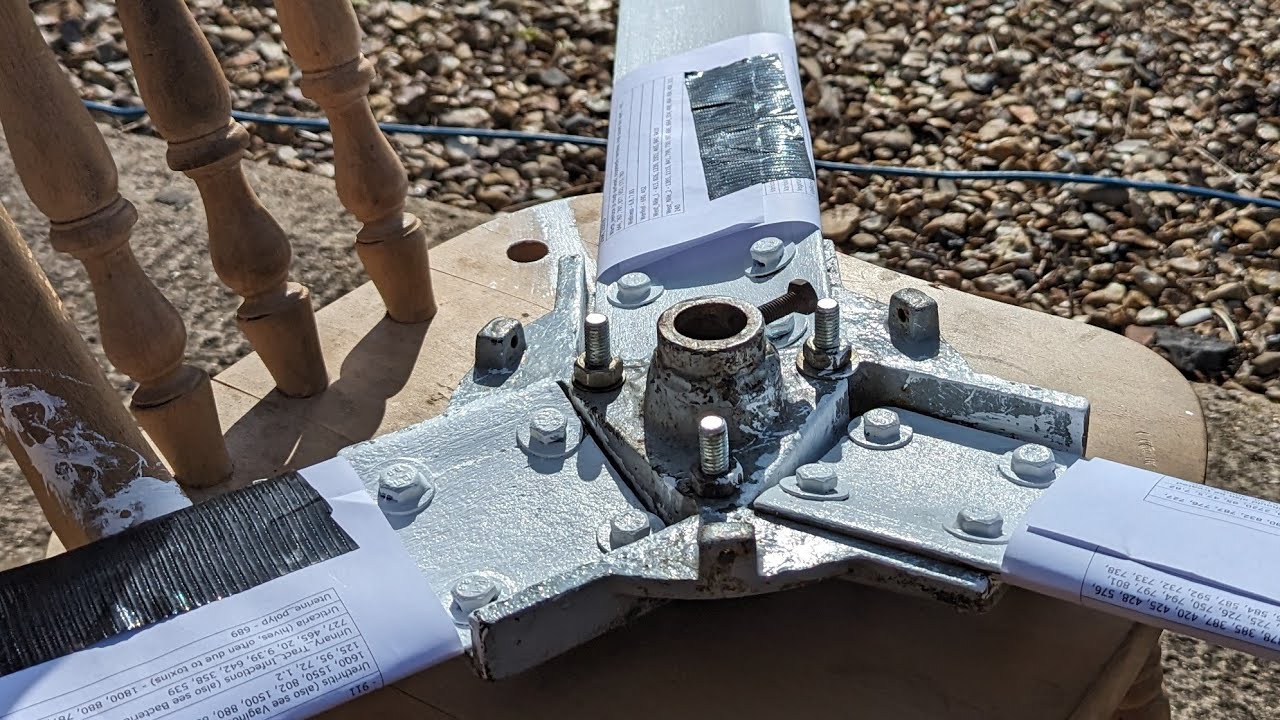 Wind Turbine Rotor Hub 2.6m - Light Fibreglass Blades - Painted and ...