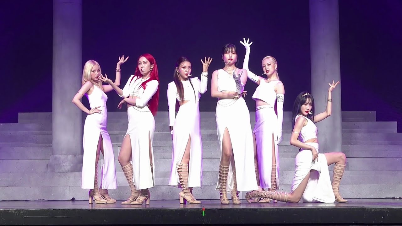 [Mirrored] Apple gfriend G-ing Showcase [4K] - YouTube