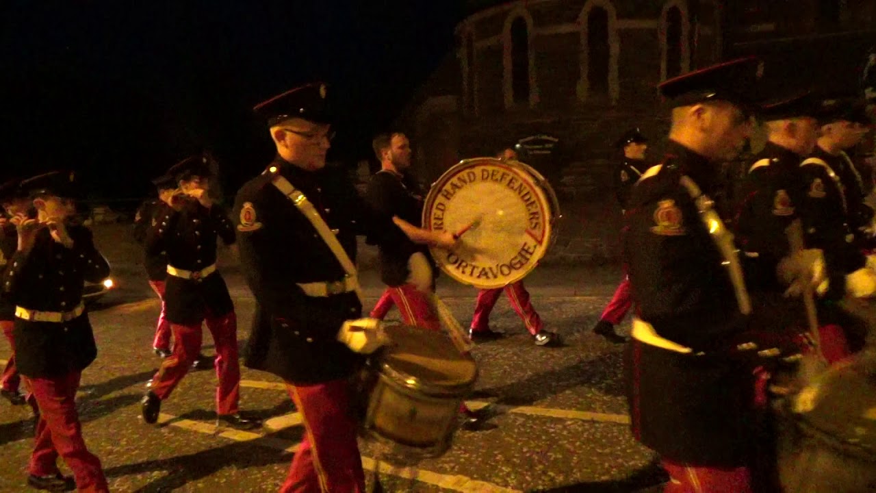 Red Hand Defenders Portavogie @ Skeogh FB Parade 4-5-2018 - YouTube