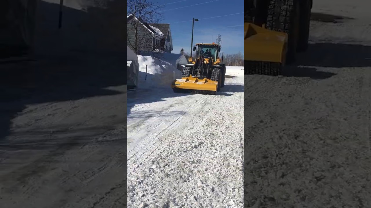 BLUE GRYB en action - YouTube