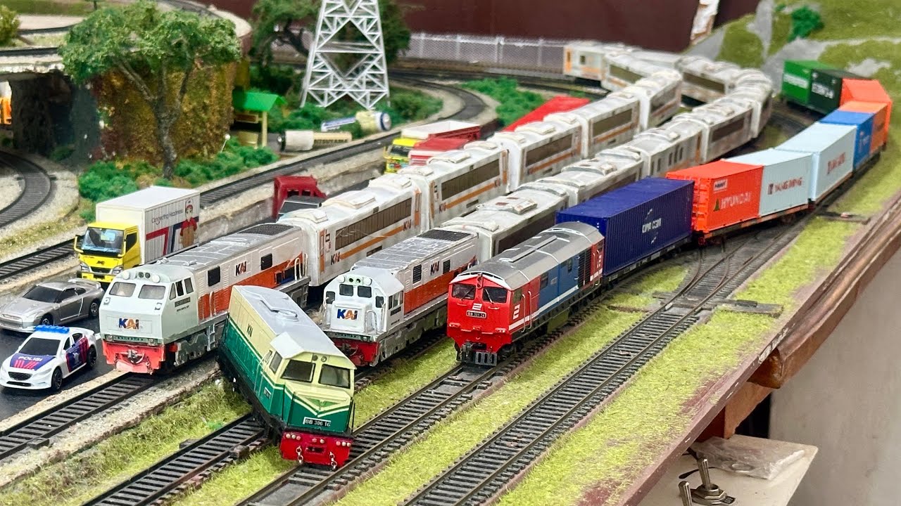 Kereta api BB306 Vintage anjlok diwesel Ditolong BB301 Perumka lalu ...