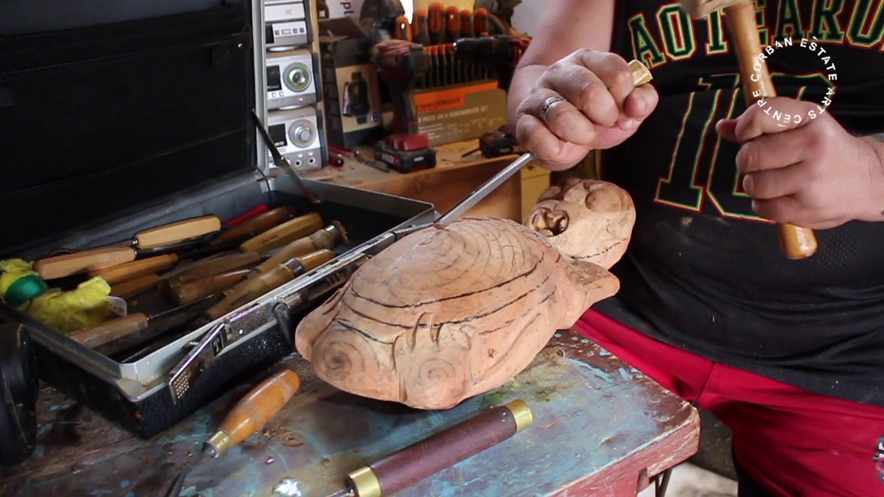 Waka Hoe: Introduction to Wood Carving with Wikuki Kingi and Tania ...