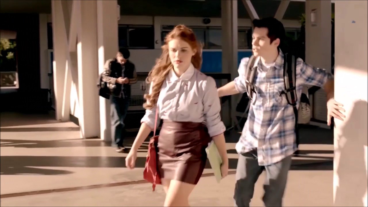 El caso de Katherine McCall Trailer - Selena Gomez ~ Dylan O'brien ...