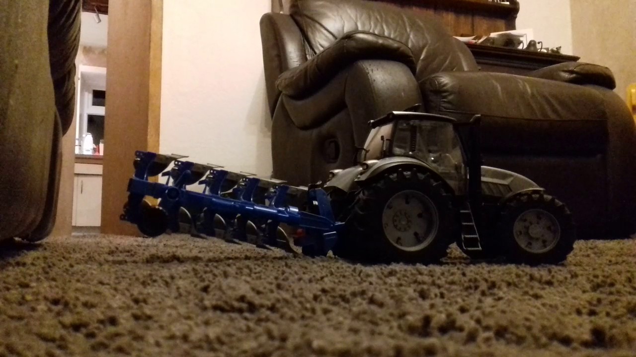 Bruder tractor stop motion - YouTube