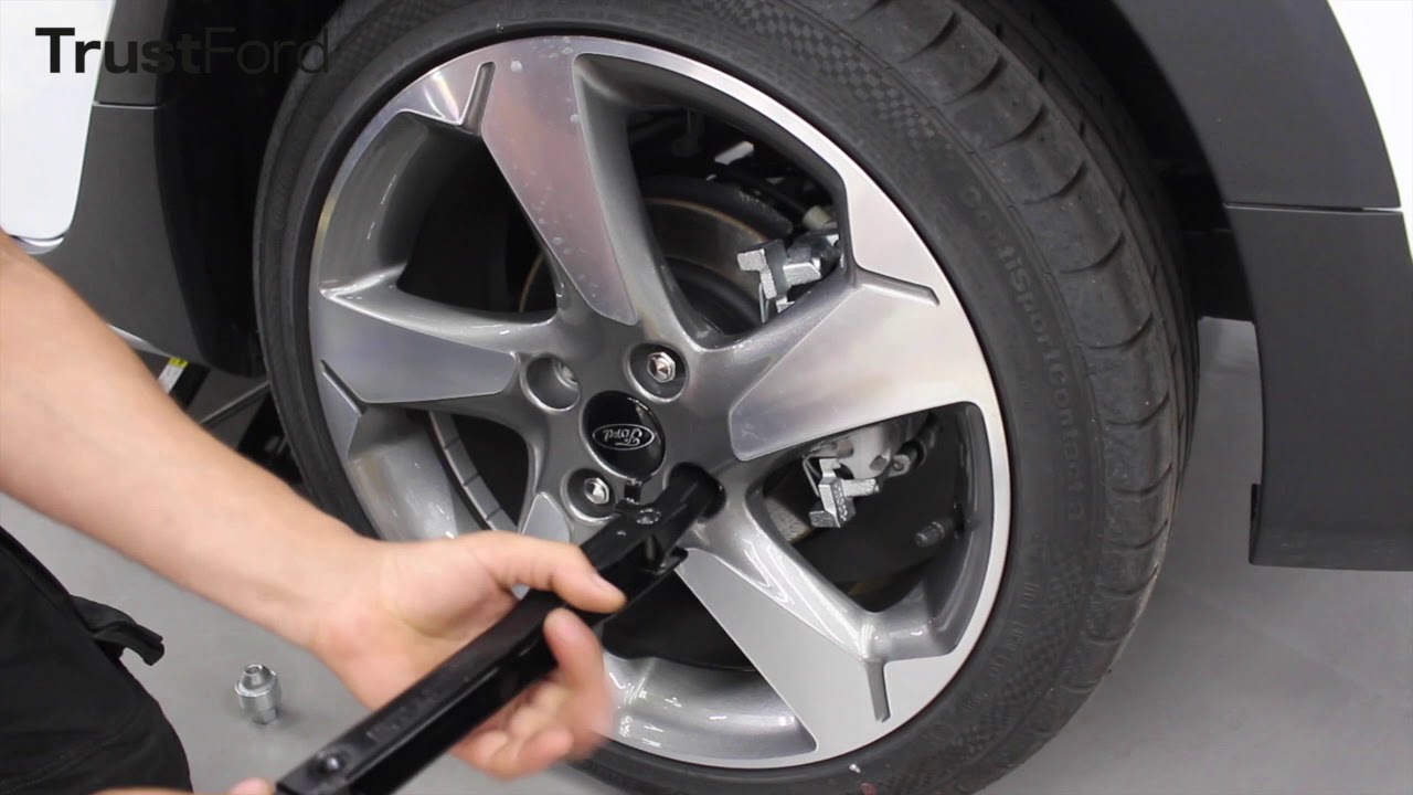 Changing a Wheel - YouTube