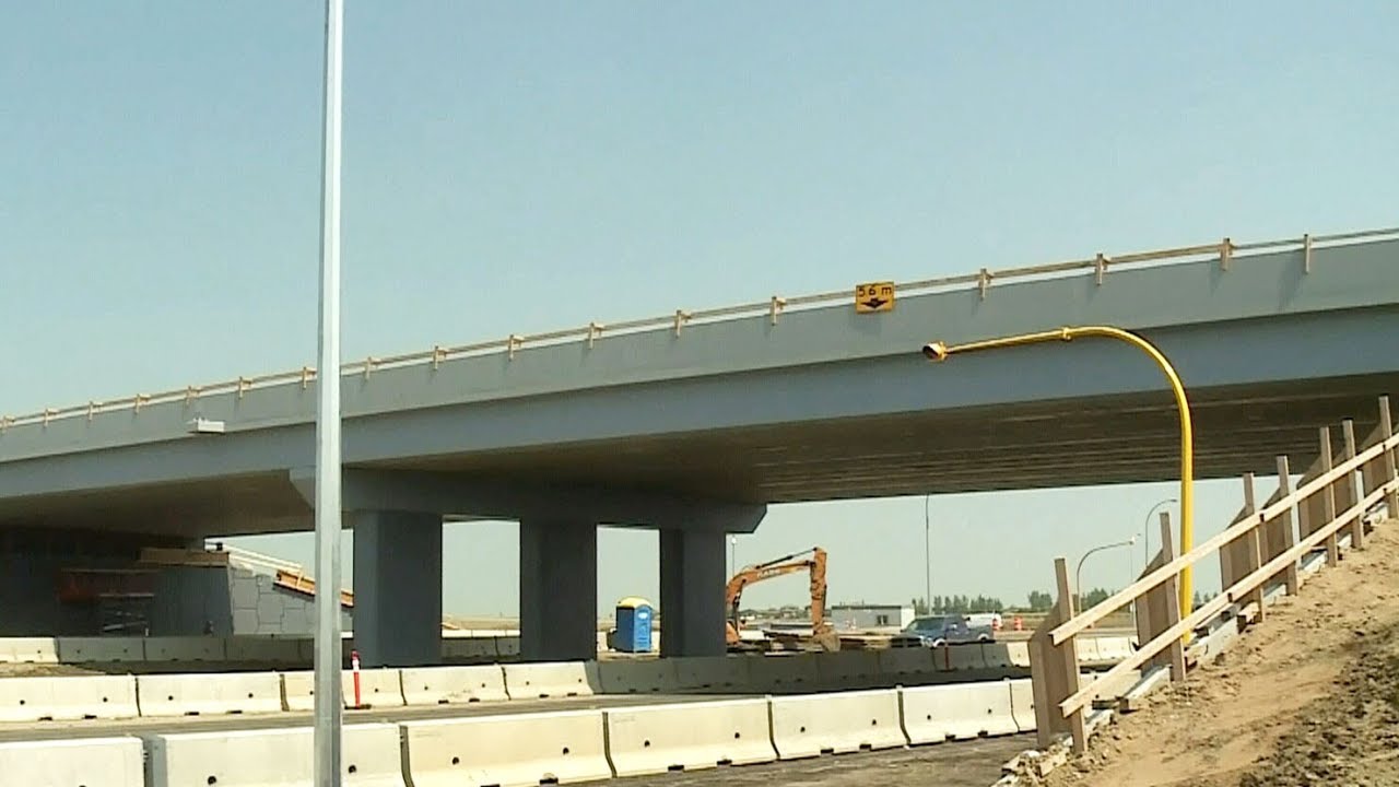 New overpass in Sask. too narrow for farm equipment - YouTube