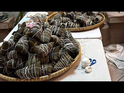 Making Bacang with family - YouTube