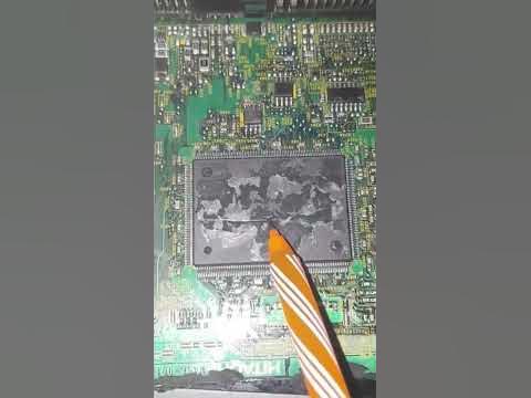 How eeprom chip functions - YouTube