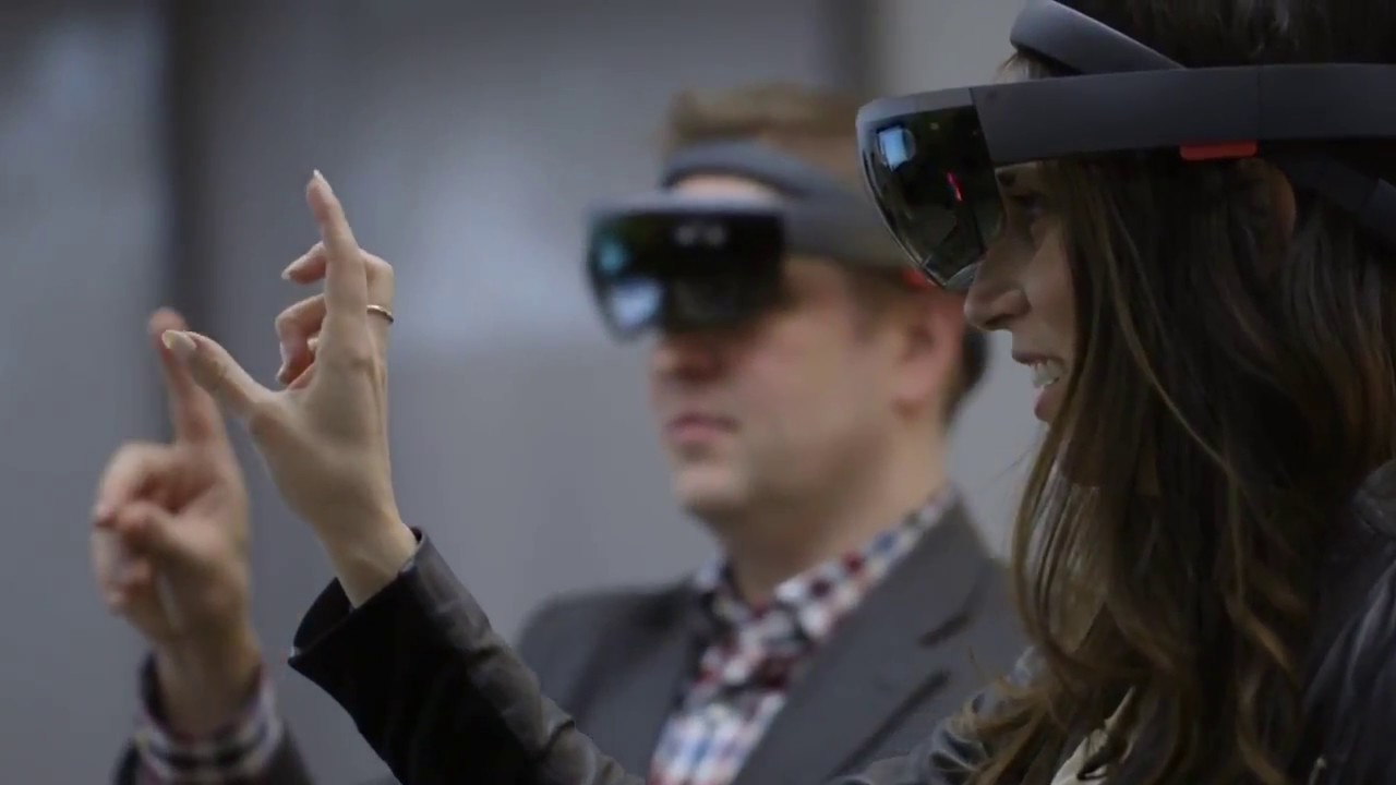 Microsoft's new HoloLens video-capture hack - YouTube