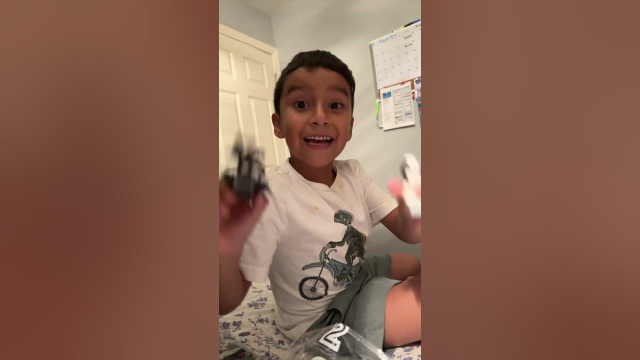 Armando legos legos legos - YouTube