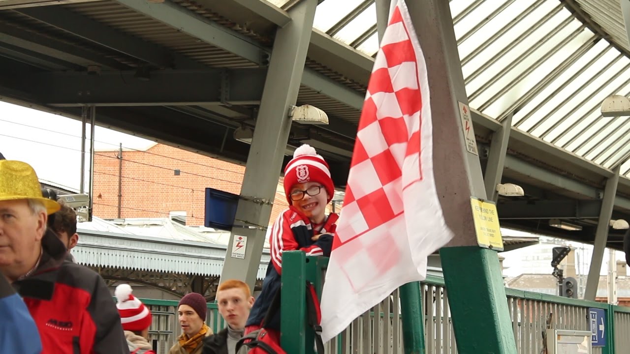Cuala fans march to Croke Park before All-Ireland final - YouTube