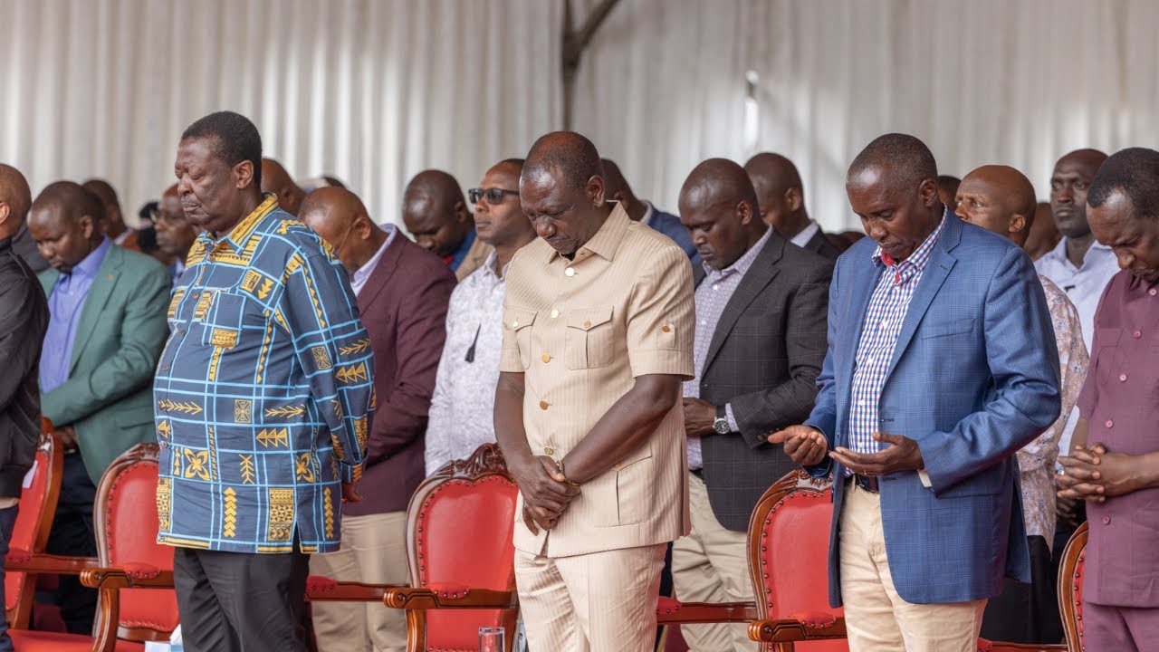LIVE!! PRESIDENT RUTO AND HIS TROOPS ATTENDING CHURCH IN NAIROBI - YouTube