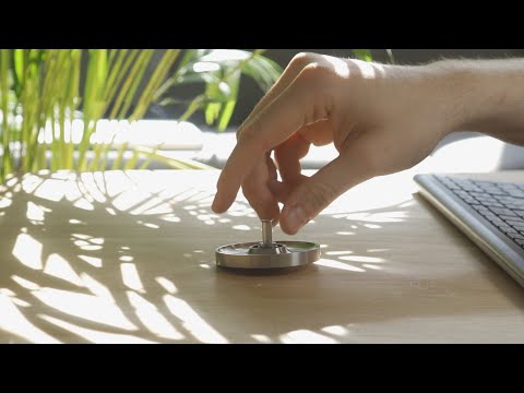 The Gyro Spin Is a Smooth-Spinning Gyroscopic Toy