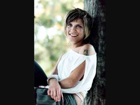 Laura Bono- No creo en los milagros - YouTube