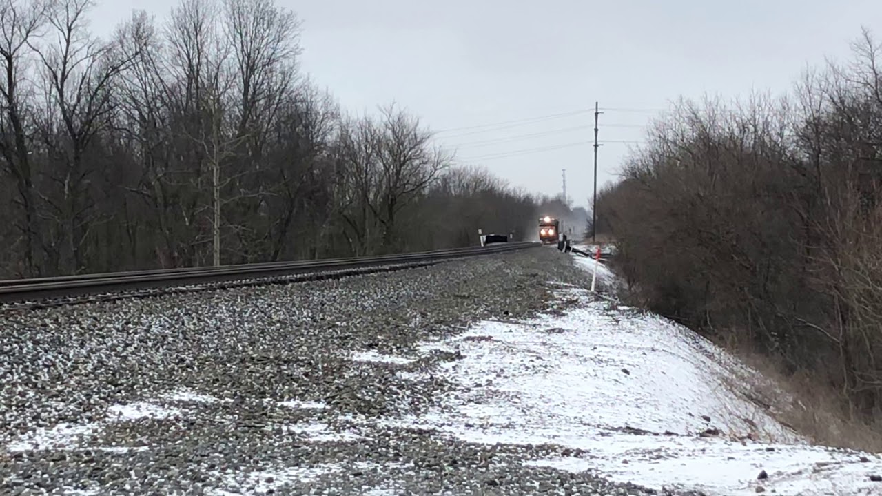 NS 8005 & 8146 Lead Eastbound 20E at Lake Street - YouTube