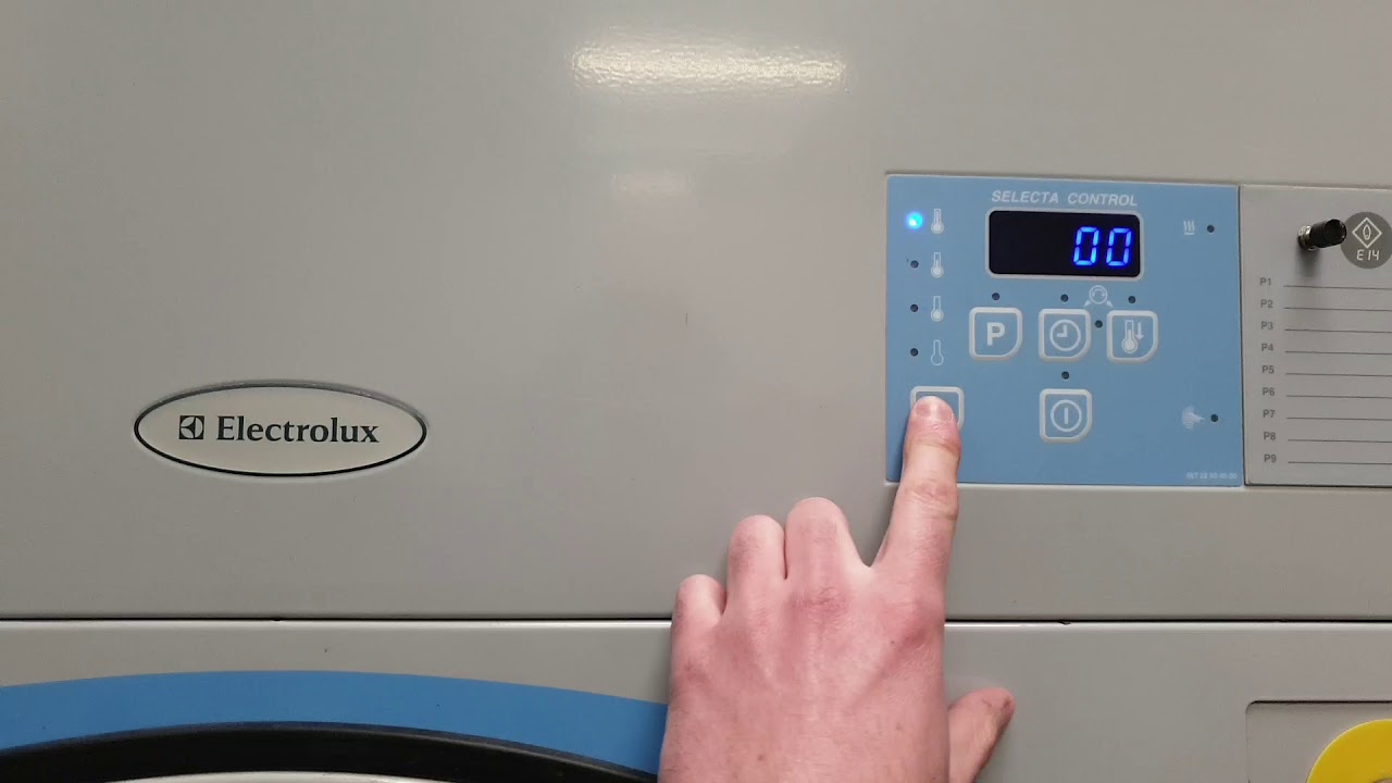 T4530 Electrolux Single Phase Gas Tumber Dryer in operation - YouTube