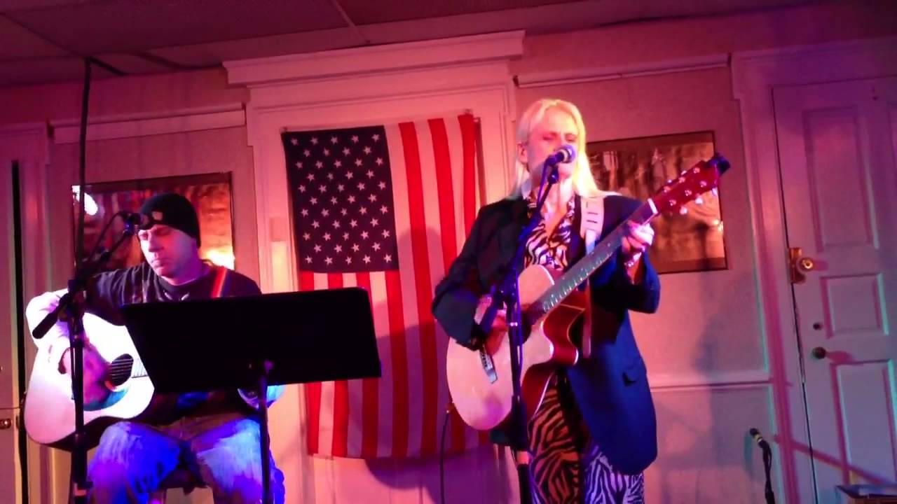 Synthia and Mark - Ain't That Peculiar - 4/6/13 WRC - YouTube